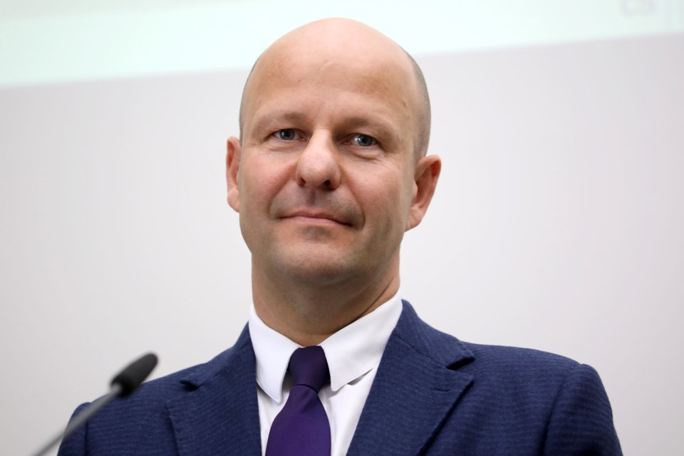 Exnáměstek pražského primátora Hlubuček dnes vpodvečer opustil vazební ...