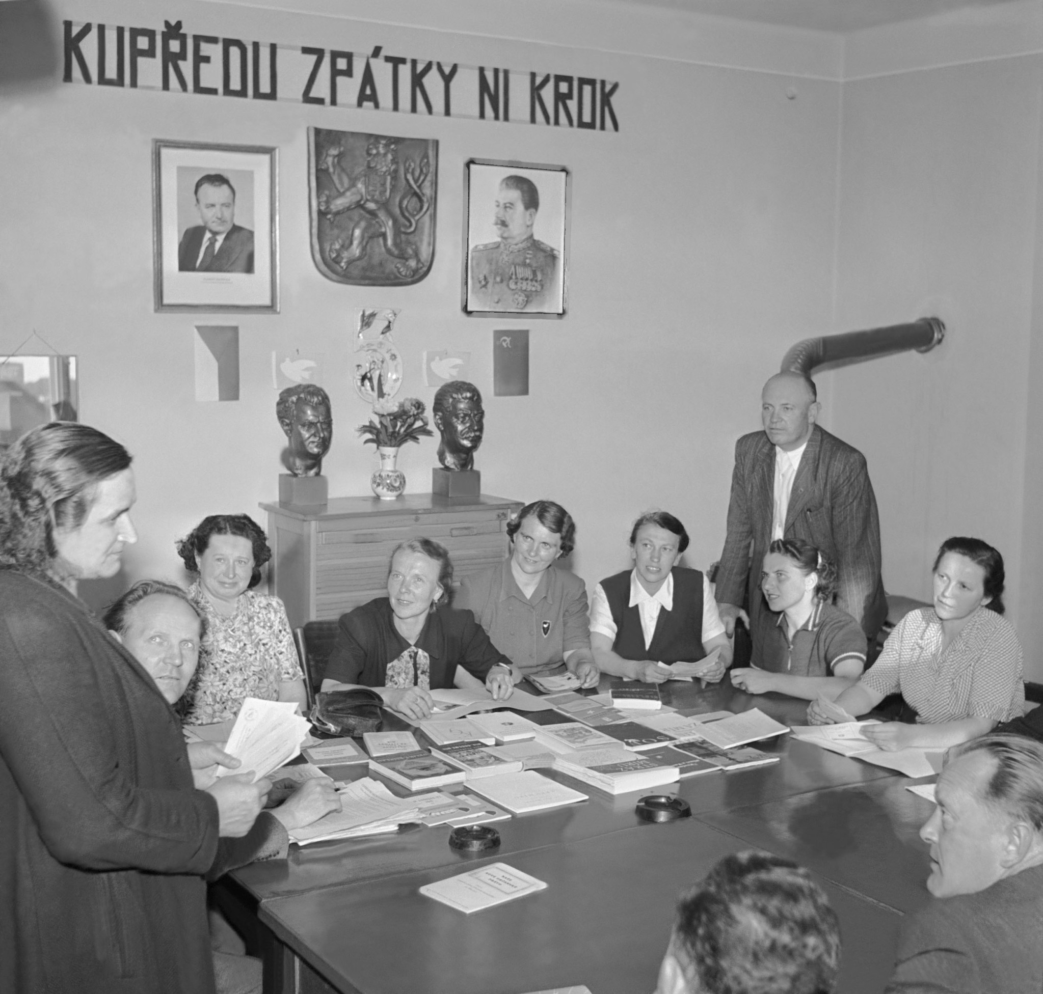 Proč měla zdejší společnost po roce 1989 vlastně problém s navrátilci z ...