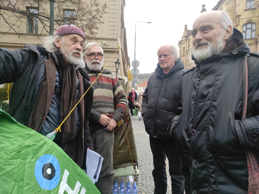 Disidenti Gruntorád a Bok ukončili protestní hladovku