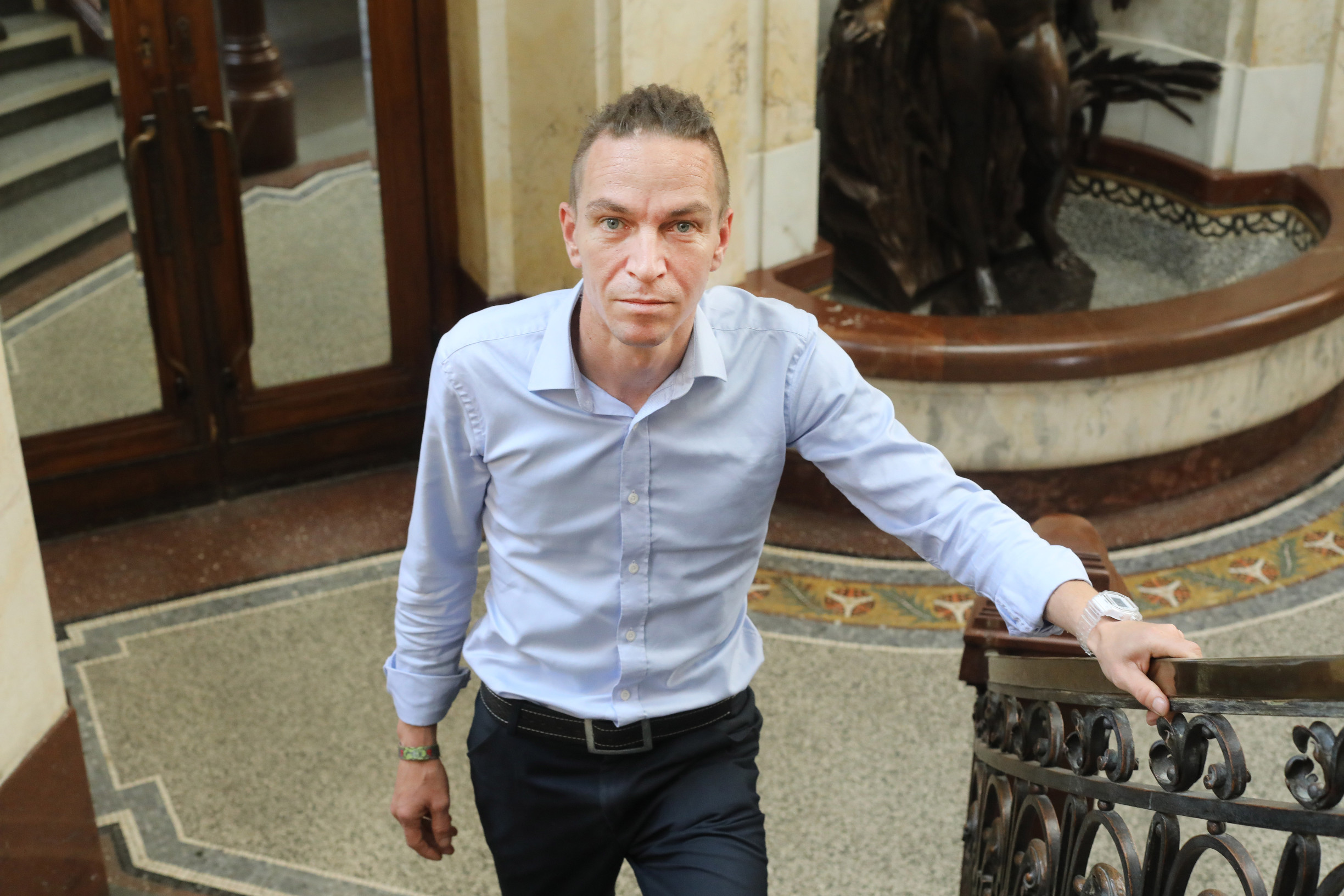 Premiér na mě nekřičel. V telefonu mám i děkovné zprávy od úřadů, hájí ...